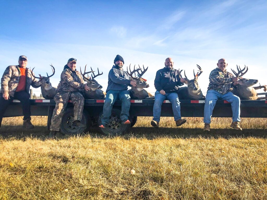 Trophy Whitetail Deer Hunting Saskatchewan | Safaris North Outfitters
